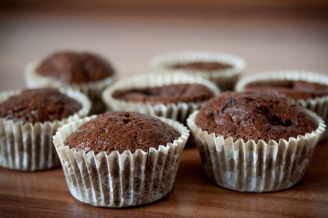 Muffin light alla banana e cioccolato: solo 100 calorie | Ricette